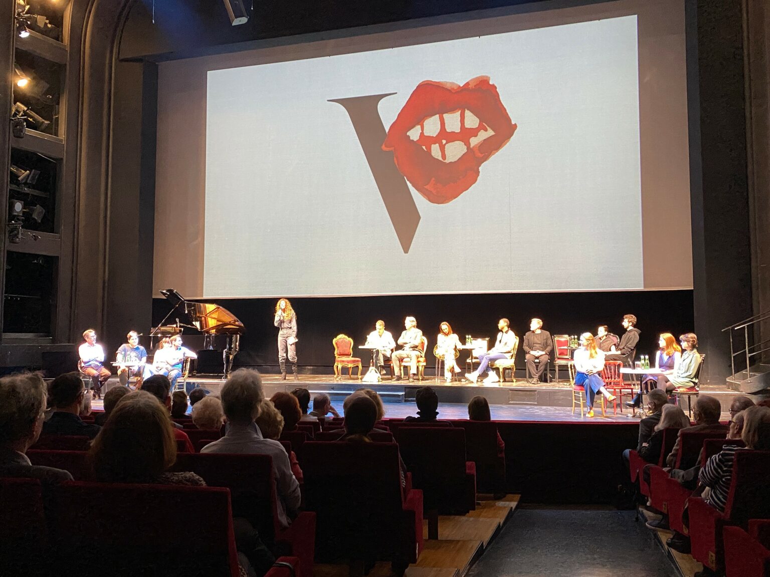 vof.at | Lotte de Beer präsentiert den Spielplan der Volksoper Wien für ...